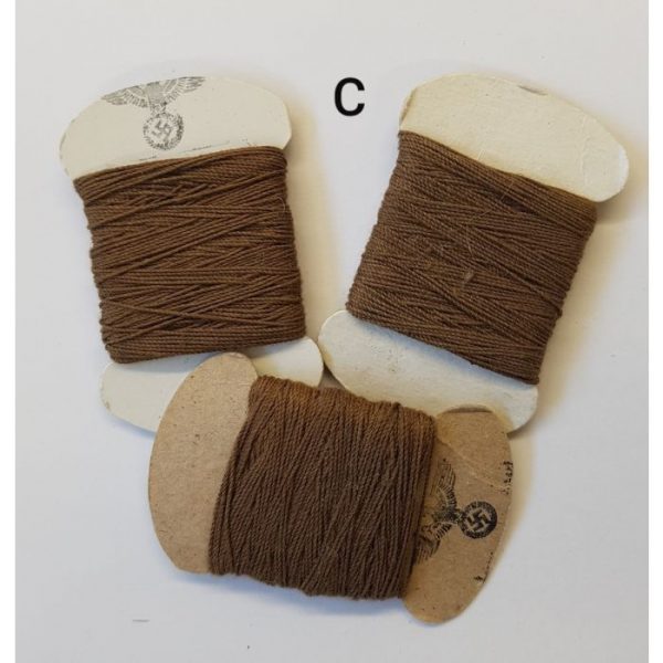 GERMAN WW2 SOLDIER SEWING THREAD - WARSTUFF.COM