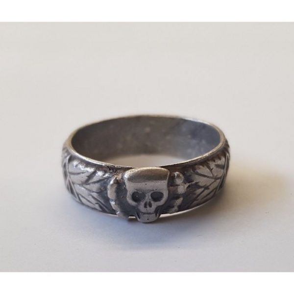 GERMAN SS OFFICERS HONOR RING WITH DEATH HEAD - WARSTUFF.COM