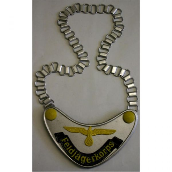 GERMAN FELDJAGERKORPS GORGET (WEHRMACHT POLICE) - WARSTUFF.COM